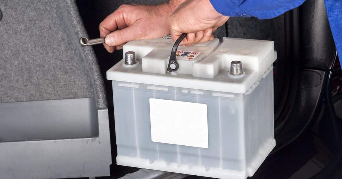 What Size Solar Panel Do I Need To Charge A 100Ah Battery read This what-size-solar-panel-do-i-need-to-charge-a-100ah-battery-read-this